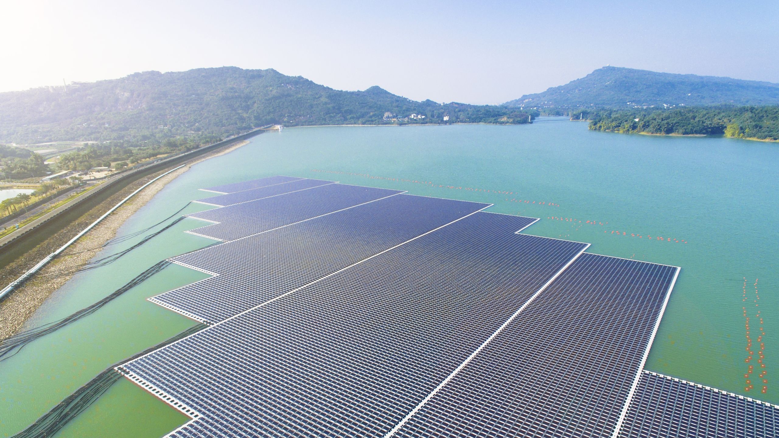 The future of data centres in the face of climate change | News | Eco ...